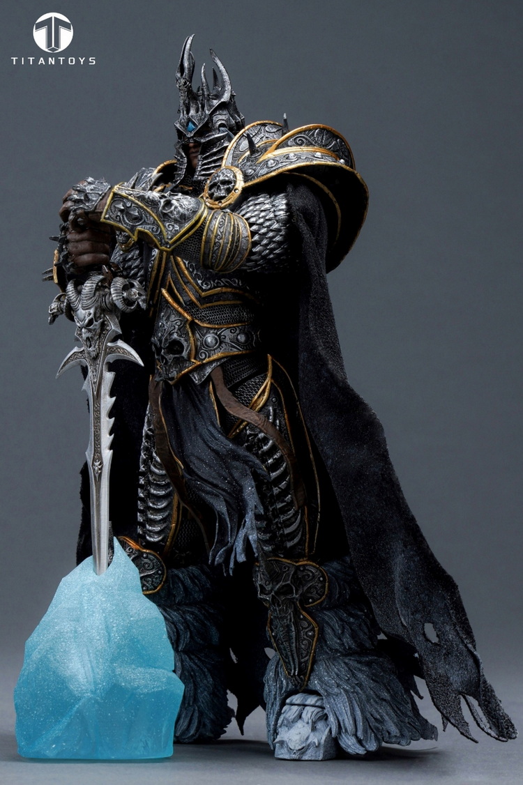 TITAN Toys TT001 Frost Knight 1/12 Scale Action Figure - Bombusbee