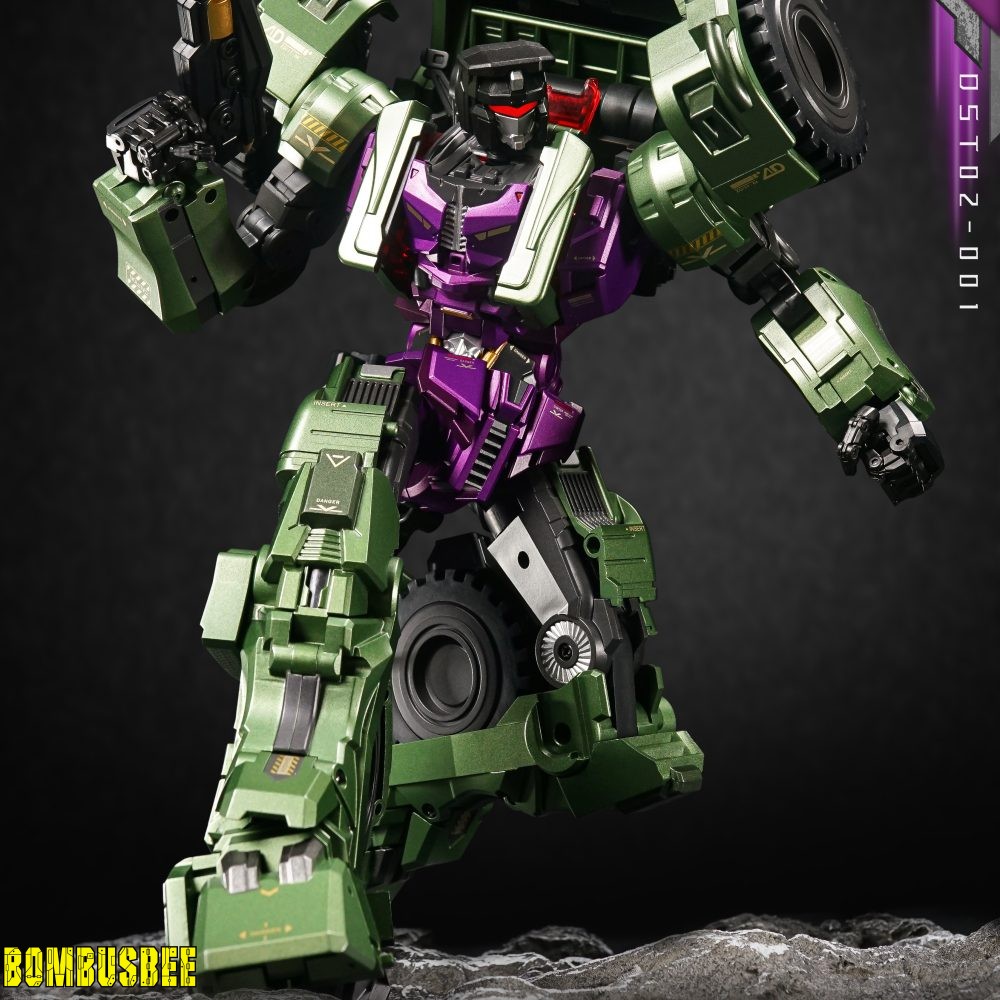 Dream Star Toys DST02-001 Devastator Scrapper - Bombusbee