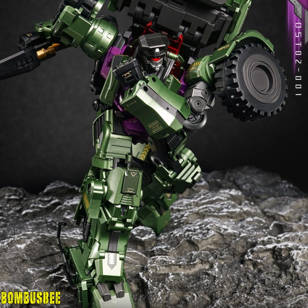 Dream Star Toys DST02-001 Devastator Scrapper - Bombusbee