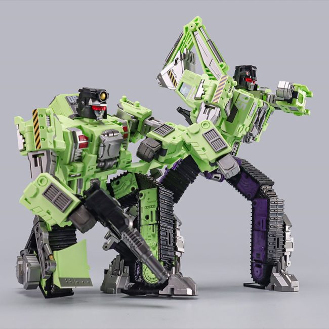 Mecha Invasion Devastator Bonecrusher & Scavenger Bombusbee