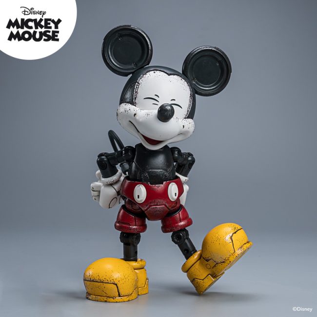 Exclusive Mecha Mickey Mouse Figure | Bombusbee