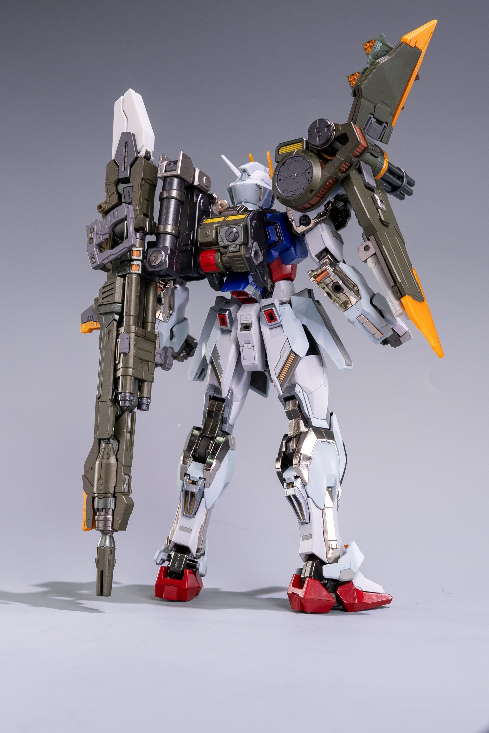 Pre-Assembled Alloy Frame Model Kit | Bombusbee