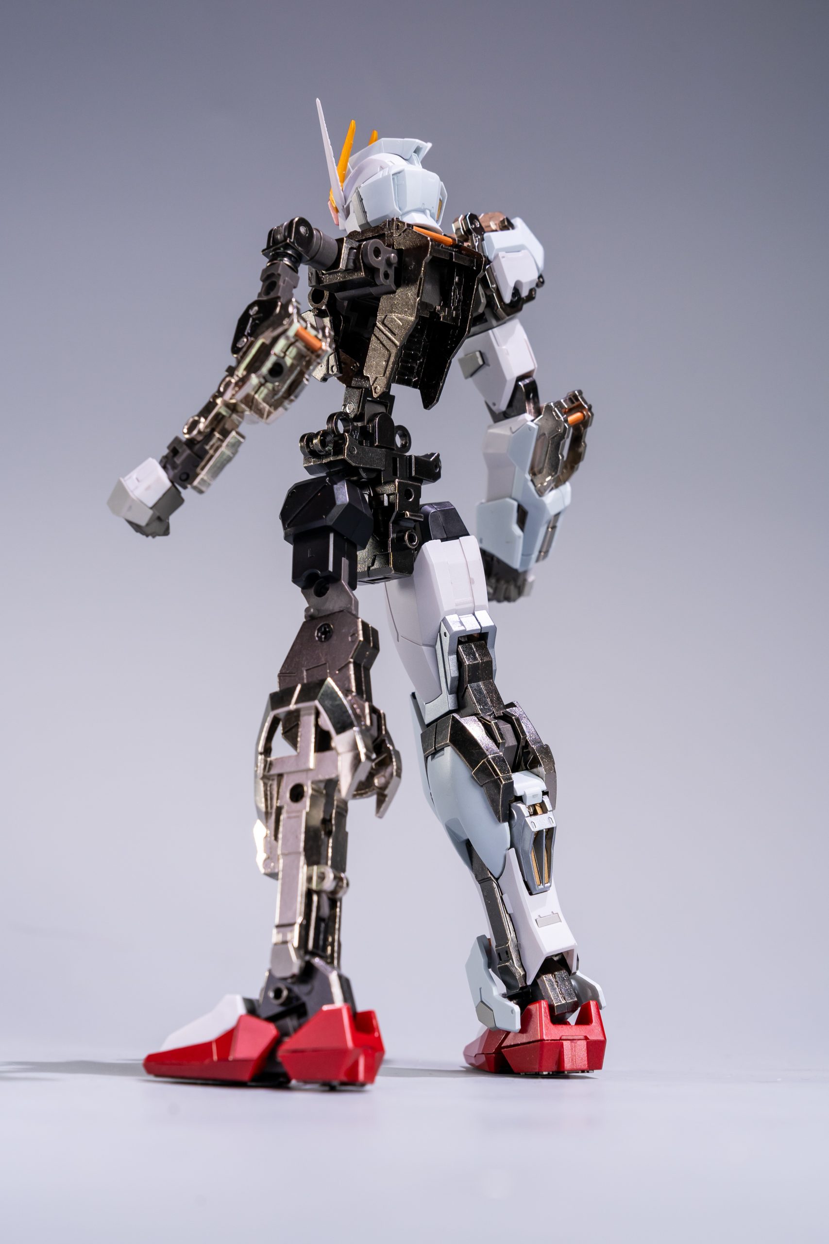 Pre-Assembled Alloy Frame Model Kit | Bombusbee