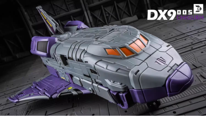 DX9 D05 Chigurh Astrotrain - Bombusbee