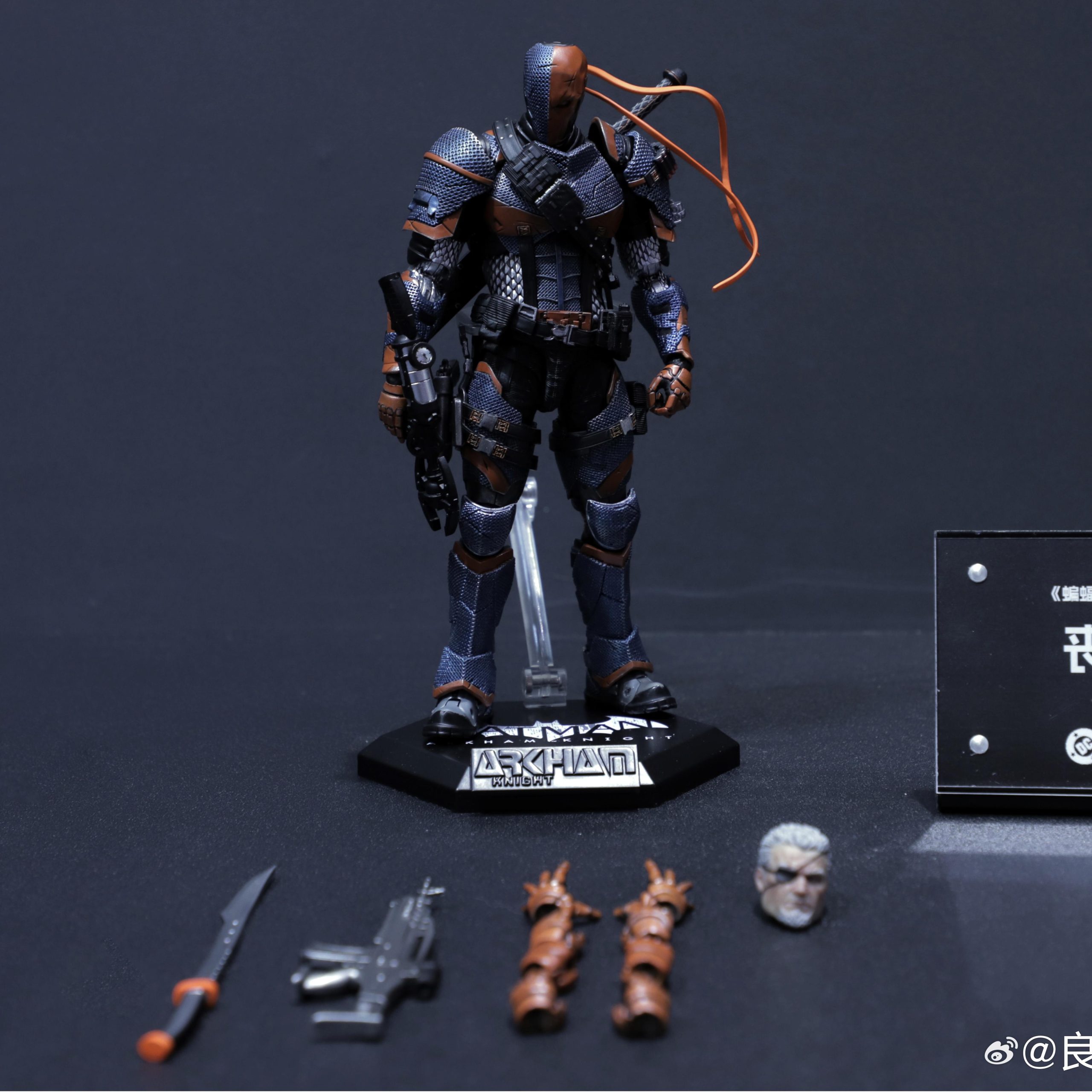 LPZZ Batman Arkham Knight Deathstroke - Bombusbee
