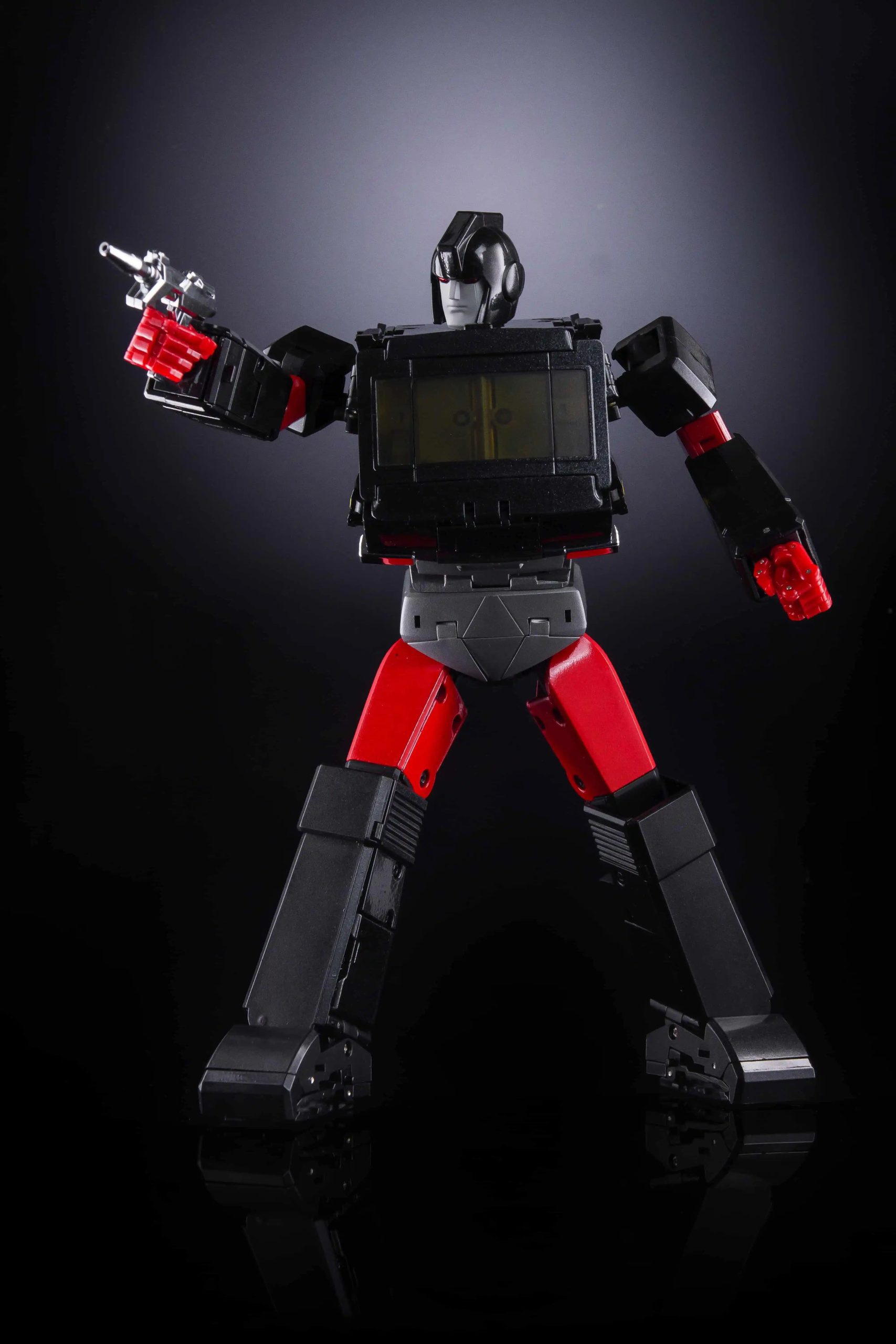X-Transbots MX-47S Ron Ironhide Shattered Glass Version - Bombusbee