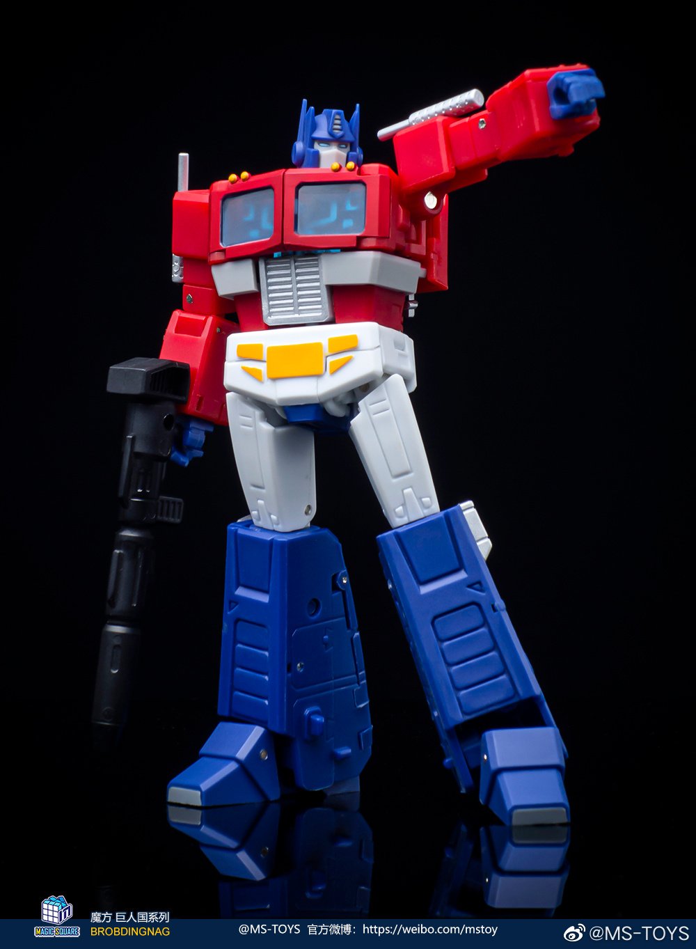 Magic Square Optimus Prime | Collectible Figure | Bombusbee