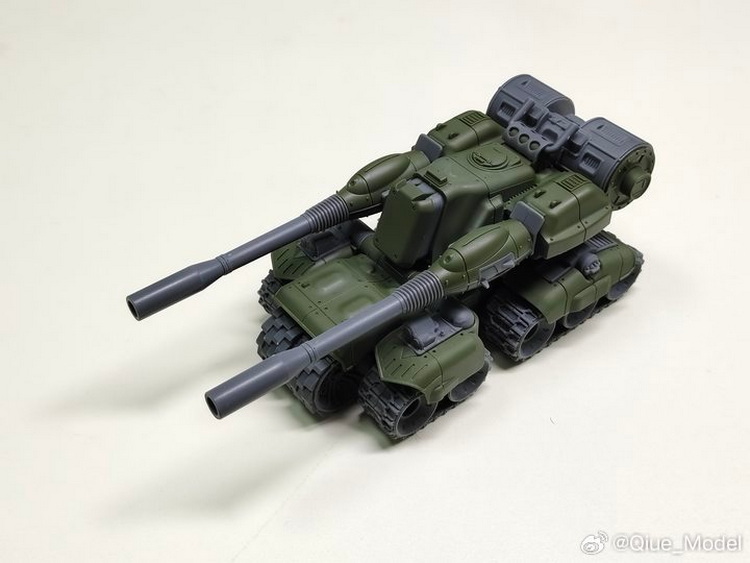 Qiyue Model Red Alert 3 Apocalypse Tank Model Kit